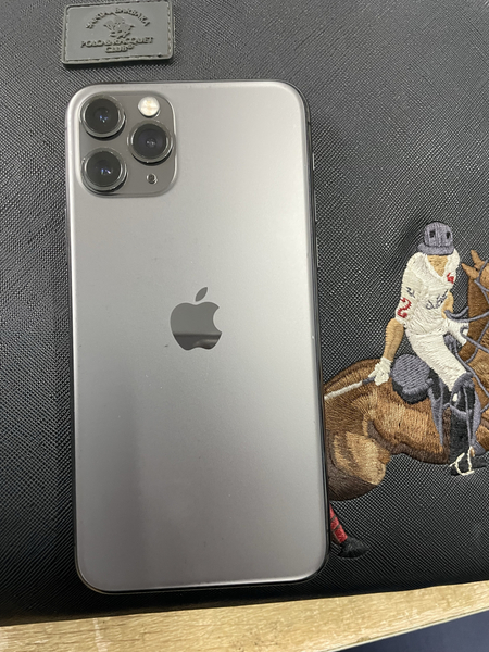 Iphone 11 pro 64 tali 74 %