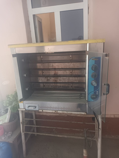 Gril aparat sotiladi