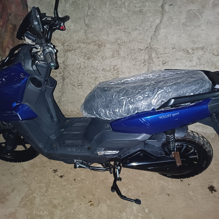 Skuter 3 oy oldin olingan
