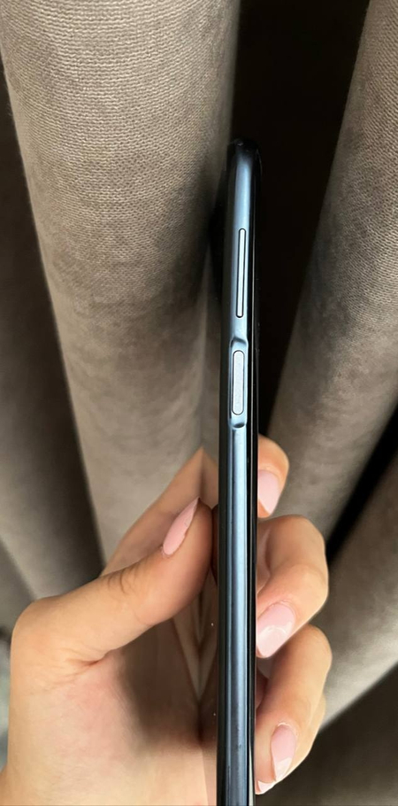 Redmi note 9s  в очень хорошем состоянии
