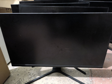 Monitor sotiladi 27