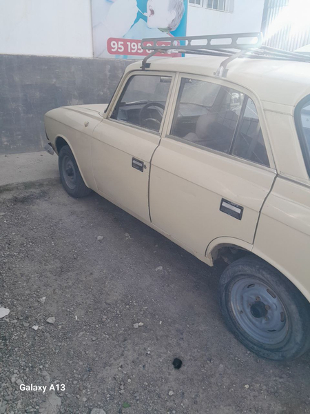 Maskvich 412 sotiladi