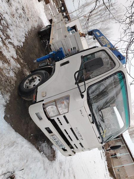 Манипулятор исузу 3 тонналик сотилади