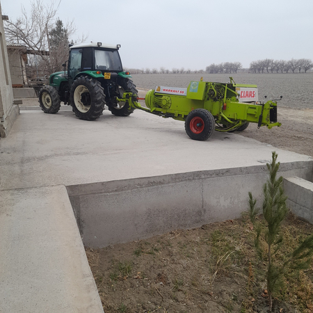 Markant55 aparati va traktor.
