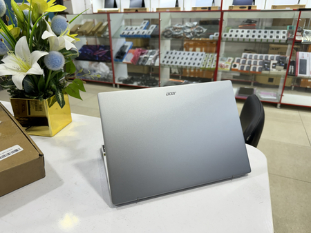 Acer SWIFT 14 GO ultr 7 16 yadro 22 patok 2.8K sensor ekran i7 14 gen