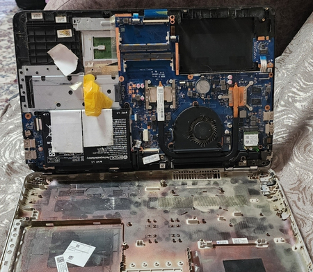 Ноутбук hp на запчасти