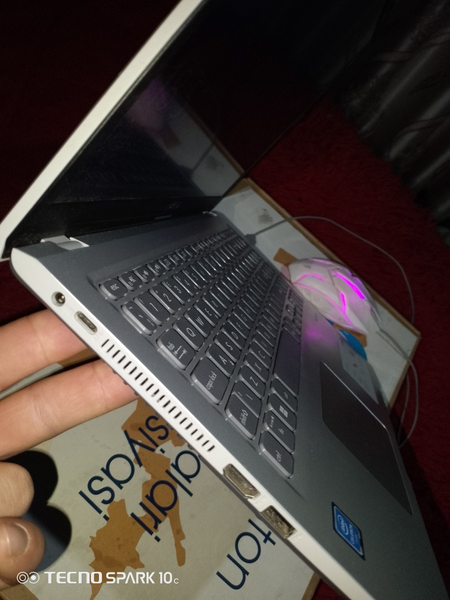 Noutbuk ASUS X515