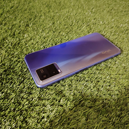Vivo Y21 sotiladi
