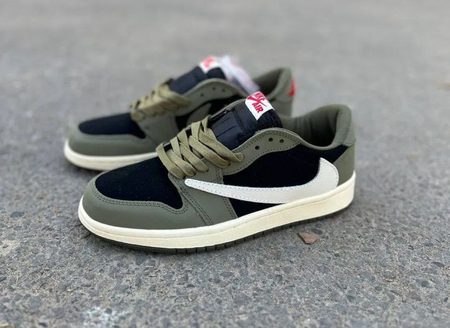Nike Air Jordan Travers