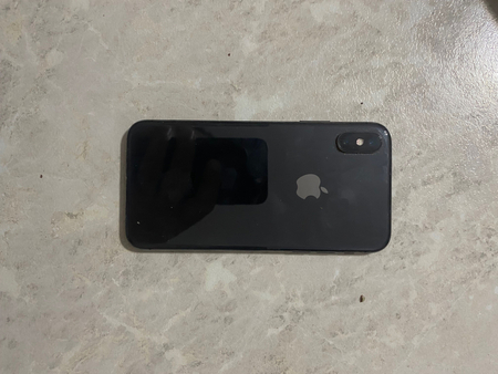 Продается IPhone X 64 gb черный.