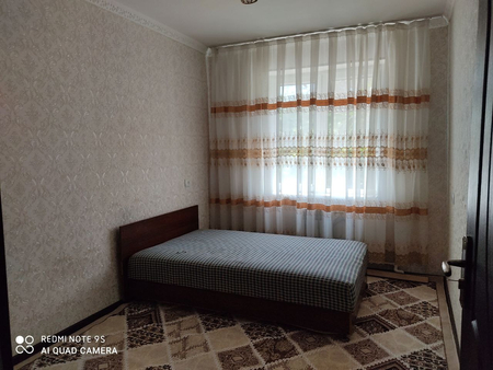 Срочно Сдается квартира метро Буюк Ипак Йули Гостиница Саехат 3-комнат