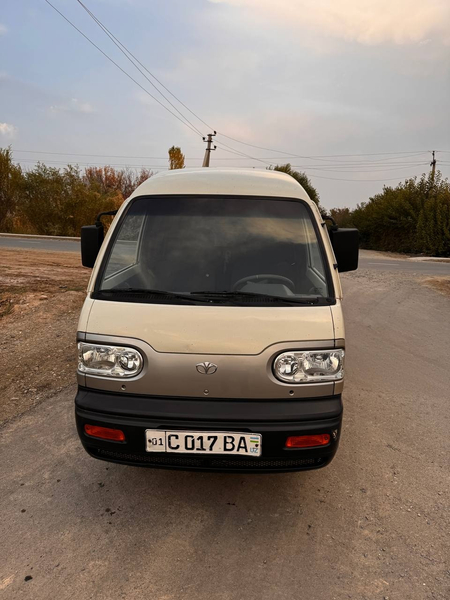 Дамас 2009 сотилади