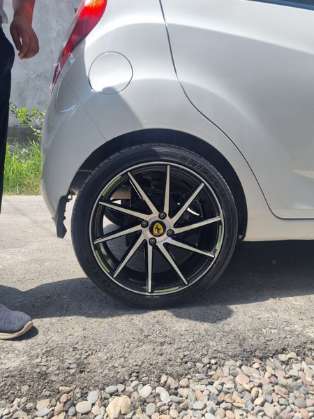Diska sotiladi R17