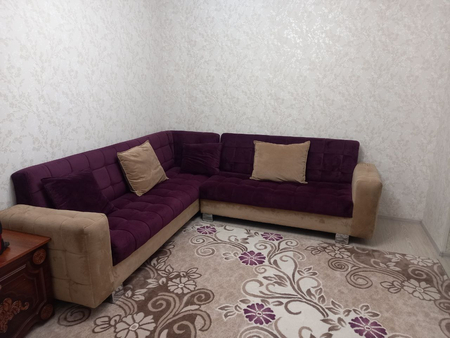 1 xonali kv sotiladi