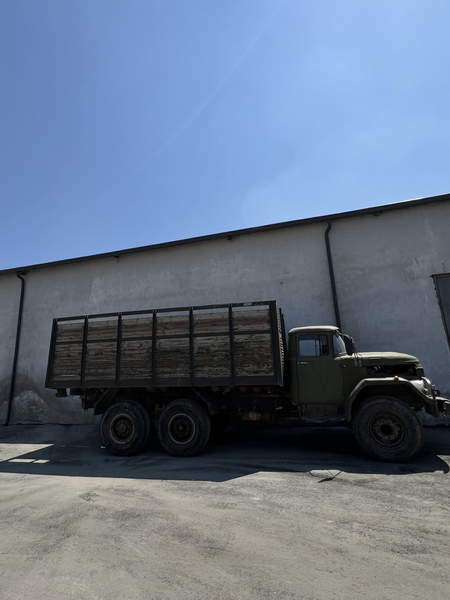 Zil 131 sotiladi srochni