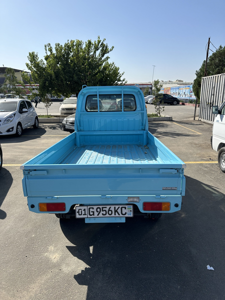 Labo 2023 kuzof 2024 salondan chiqan bez brobeg