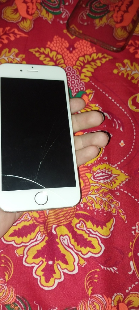 Iphone 6.sotiladi aybi faqat yomkust alwtriw kk
