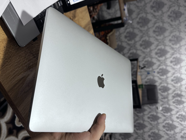 Mac book pro 15-inc 2017