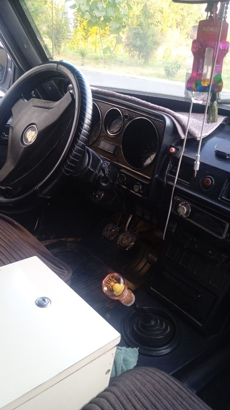Volga 3129 chôtki yurub turgan moshina. 1996 yil