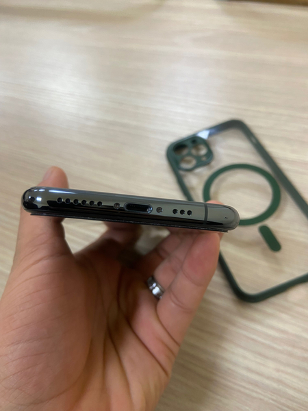iPhone 11 pro Ll/A ideal