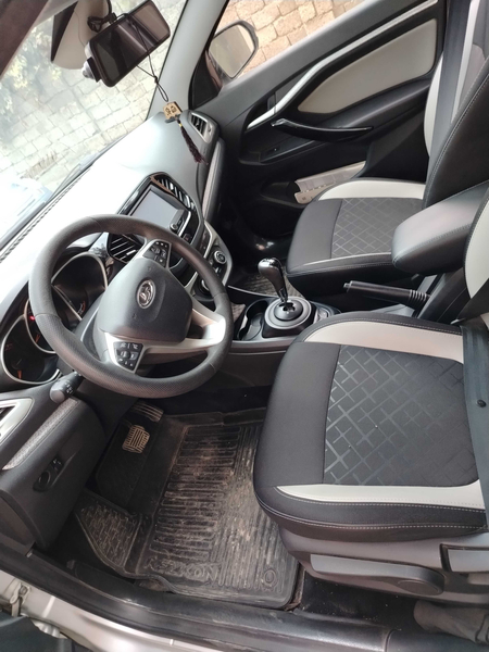 Лада Vesta sv cross