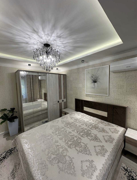 Продается 4/3/4 кирпич 77 серия 110 кв, Ц 6