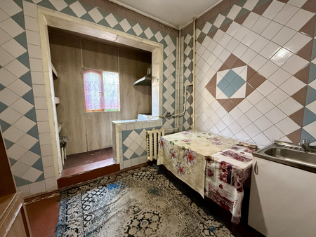 Срочно продам квартиру 2/2/4 Юнусабад 6