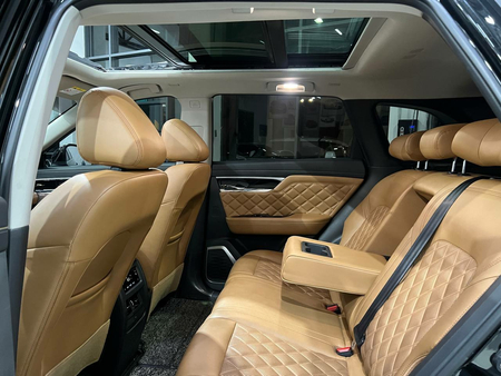 Nissan Venucia 
Год-2022