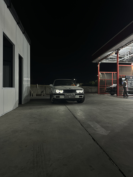 BMW E30 Cupe M52