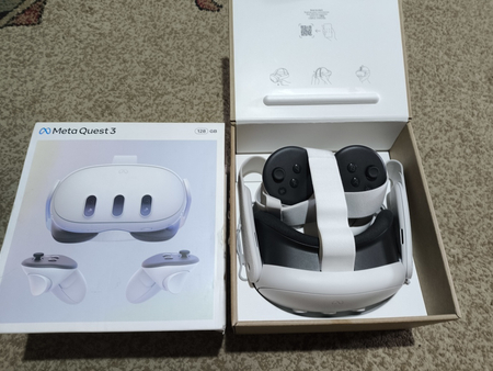 Продаётся: Oculus Meta 3 VR гарнитура - Отличное состояние