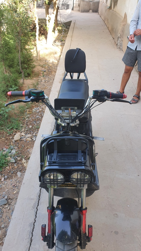 Vayanniy skuter  80 km yuradi  tezligi 75 km/soat