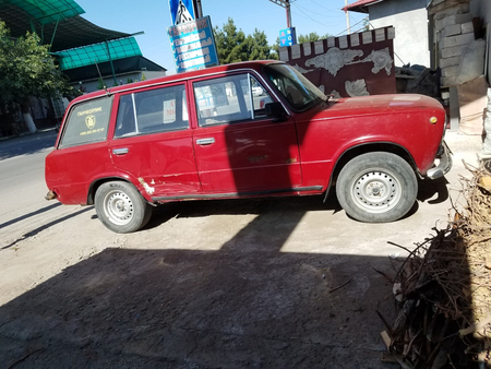 Jiguli sotiladi 02