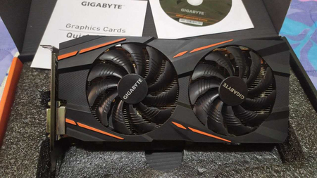 Видеокарта GIGABYTE Radeon RX 580 GAMING 4G MI (GV-RX580GAMING-4GD-MI)