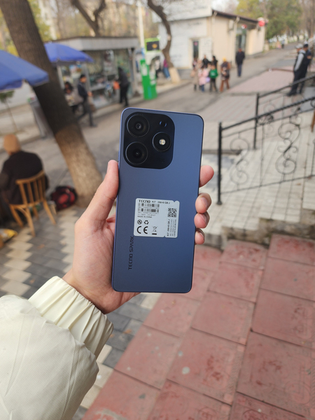 Tecno spark 10 pro 8/256