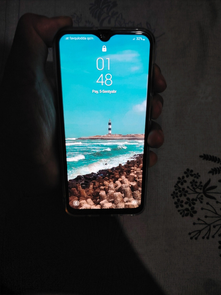 Samsung A20 holati ideal
