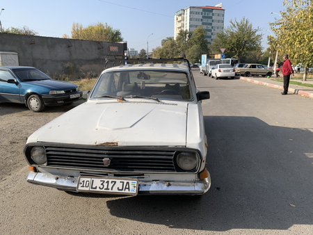 Волга 24/10 сотилади
