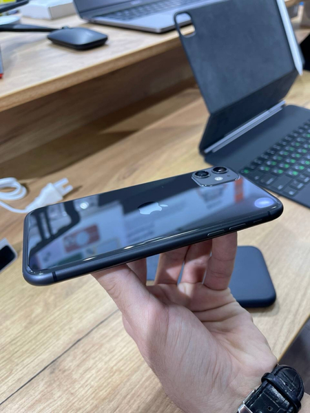 Iphone1164gb black