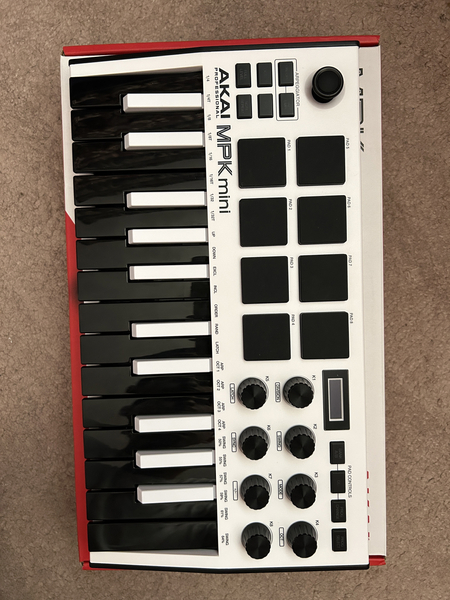 AKAI MPK Mini Garantya