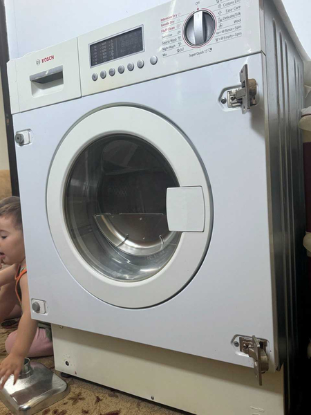Продам стиральную машину Bosch 22058