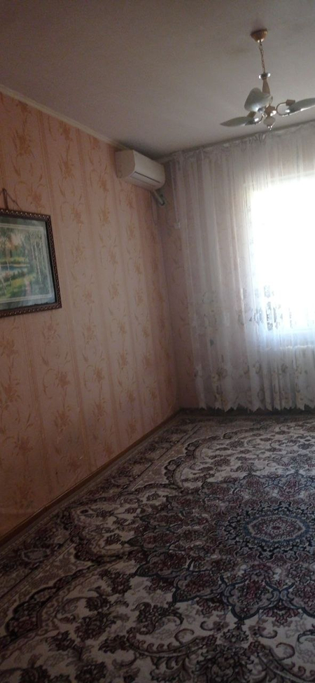 Oilaga Student qizlarga uy