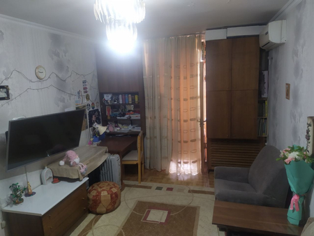 Продам 1 ком квартиру на Новомосковской