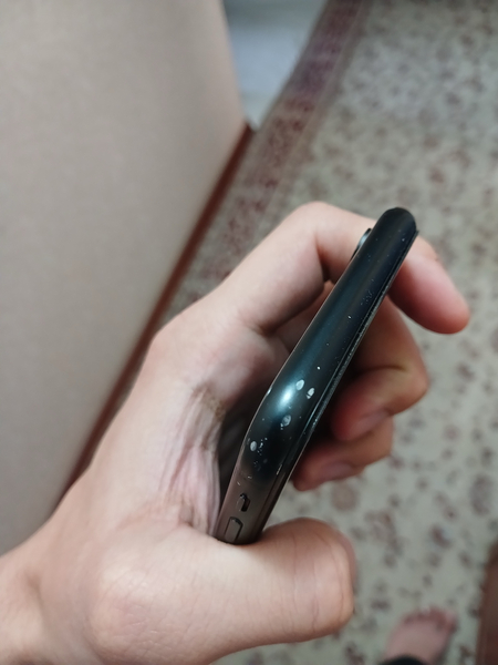 Iphone Xr 64Gb 79% yomkost