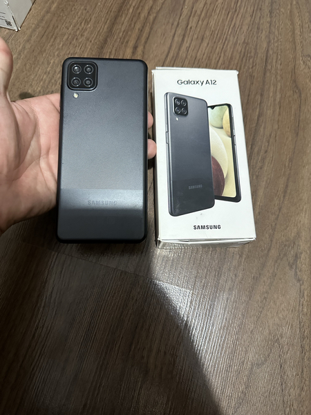 Продаётся Samsung a12  2/32gb