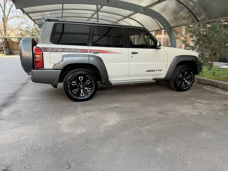 Nissan Patrol Super Safari 2023-yil
