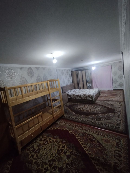 Uchtepa tum.Sakkokiy14maktab yoni 2.5sot 3xona130.000