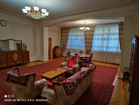 3 комнатная в Центре 135м² Госпитальный рынок гостиница Россия