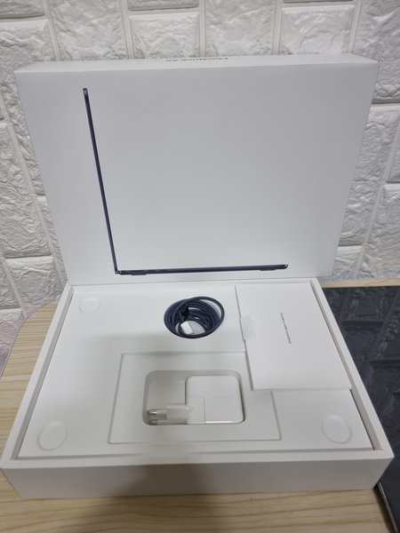 Macbook M2 air midnight blue fullbox/полная коробка sotiladi