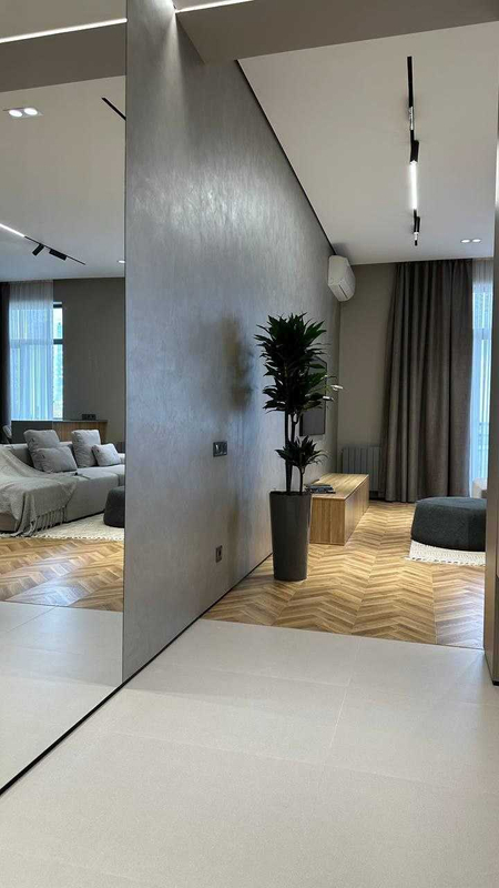 продается 2/8/10\\nНОВОСТРОЙКА\\nЖК Tiara Residence