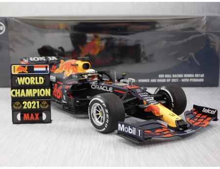 Модель Formula 1 1:18
