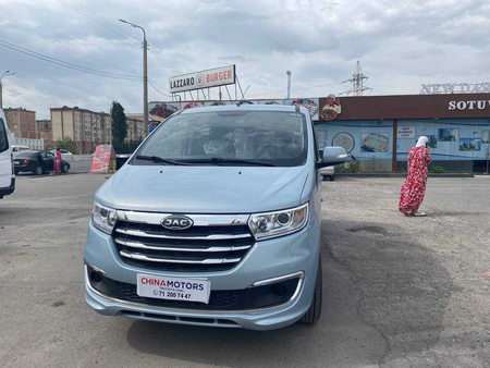JAC M3 minibus 2023